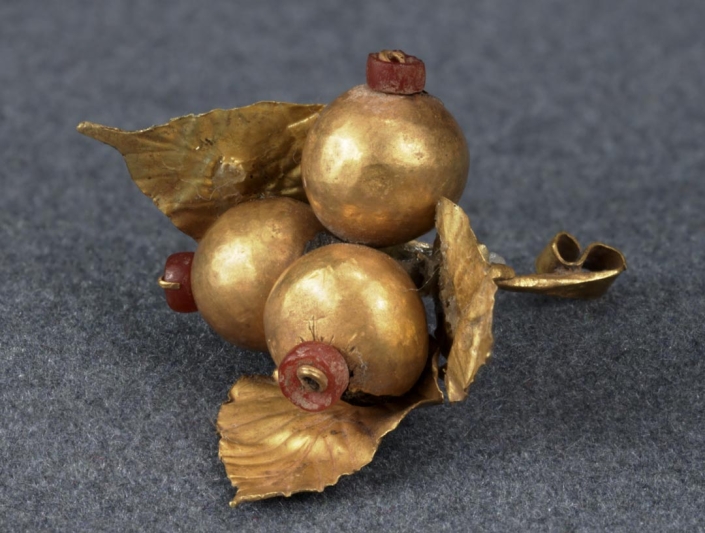 Queen Puabi’s apple of life - Apples and People